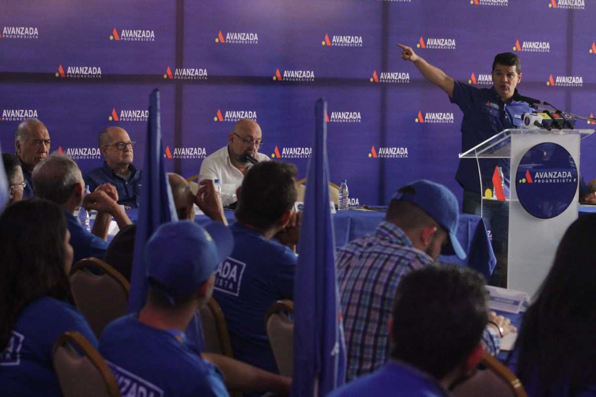 Avanzada Progresista va rumbo a la renovación sin solventar crisis interna