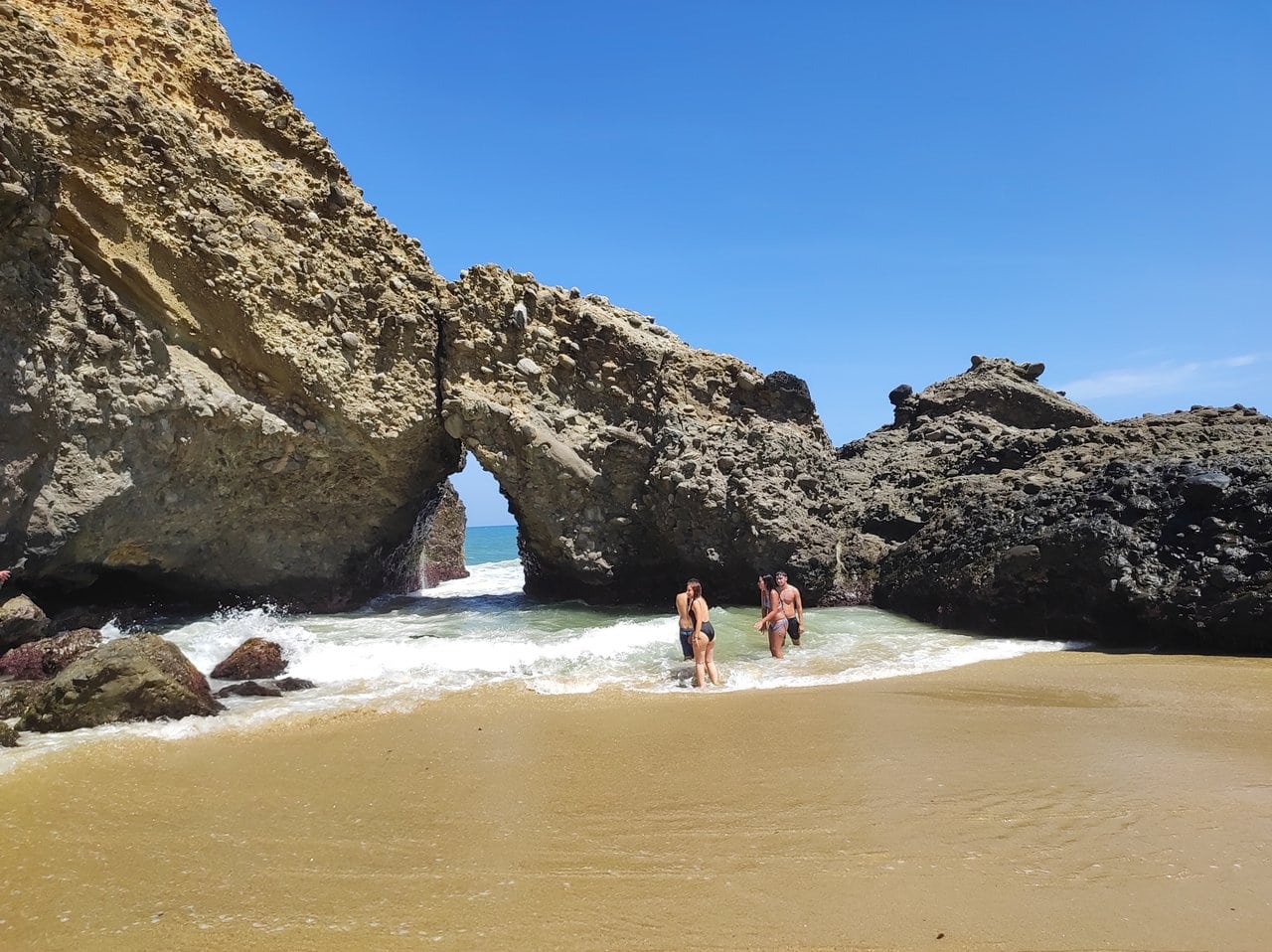 Urama: un secreto caribeño de otro nivel en el Litoral Central