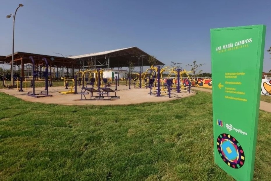 Zulianos disfrutan del nuevo parque Ana María Campos
