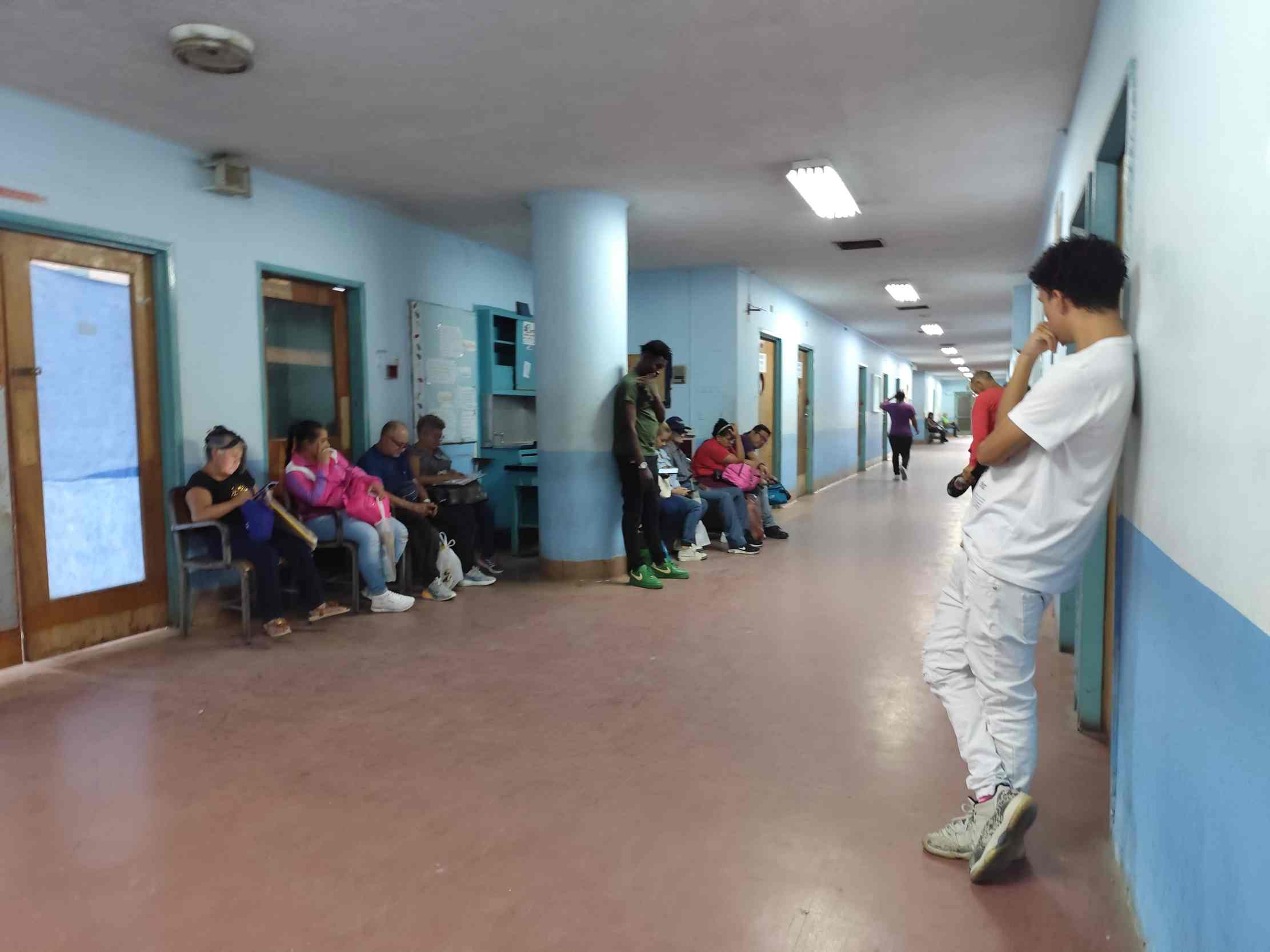 Tiempos de atención en hospitales venezolanos superan estándares internacionales