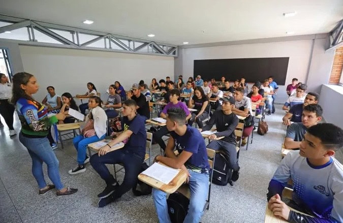 Docentes de la UDO resisten con vocación la pérdida de incentivos